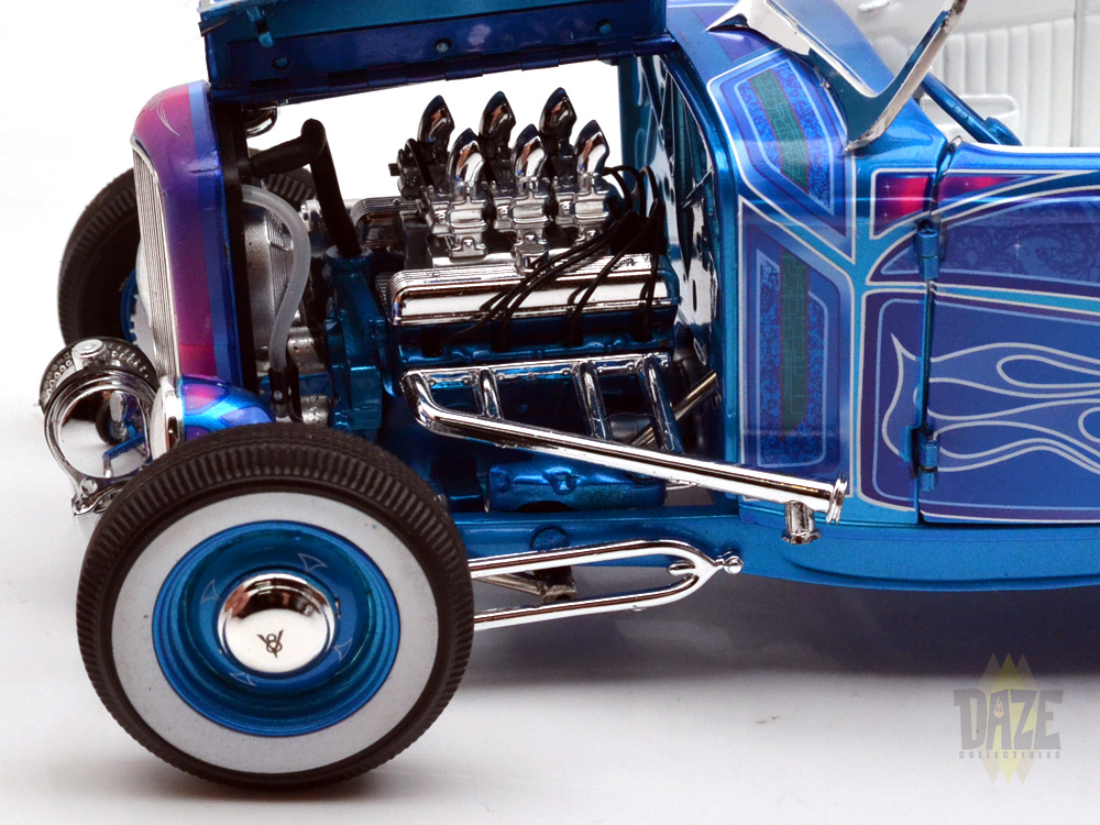 DAZE COLLECTIBLES / 1932 FORD HOT ROD ROADSTER